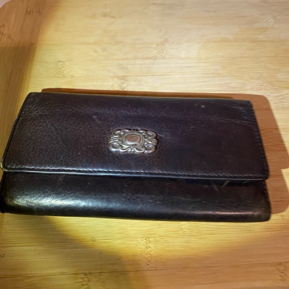 Fossil | Bags | Vintage Fossil Trifold Brown Leather Wallet With ...